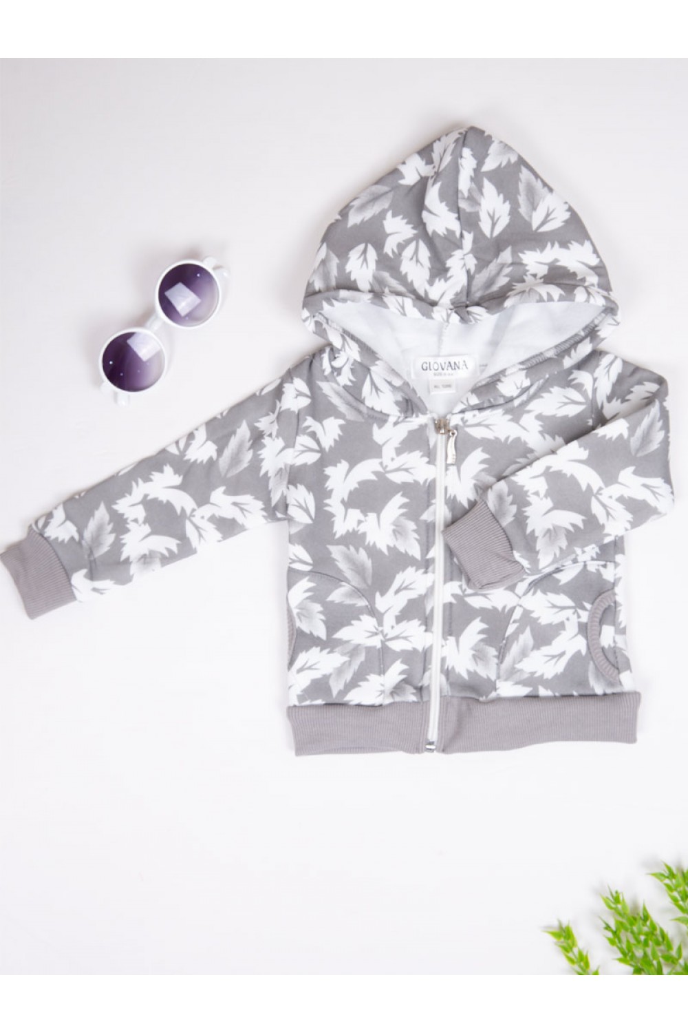 Winter jumbo jacket with leaf prints